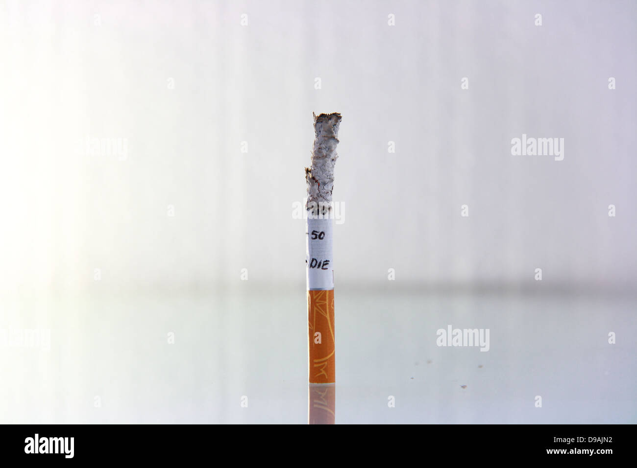 Zigarette nikotin -Fotos und -Bildmaterial in hoher Auflösung – Alamy