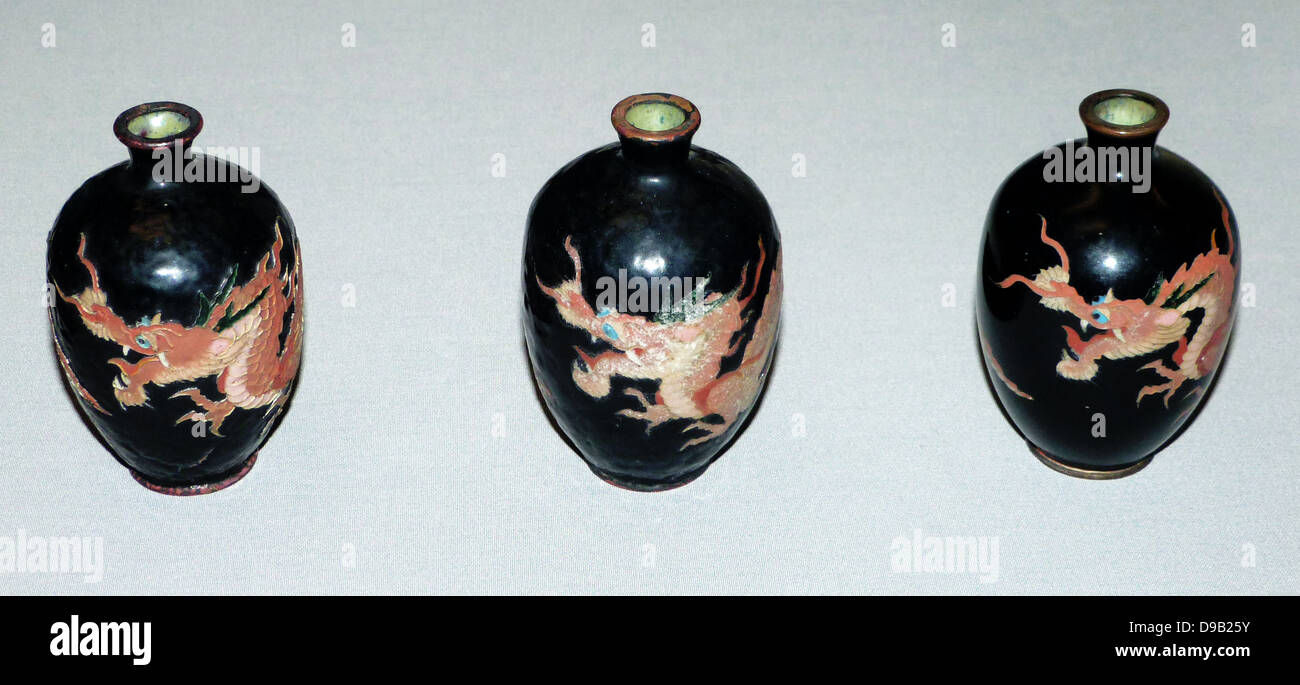 Japanische kunstkeramik geschichte historisches archiv archiv -Fotos und -Bildmaterial in hoher ...