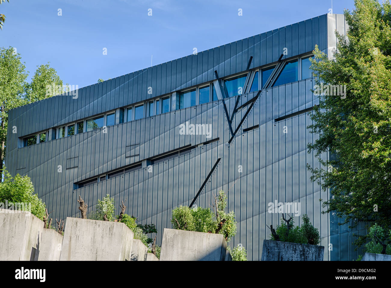 Außenseite des jüdischen Museum Berlin (Jüdisches Museum Berlin ...