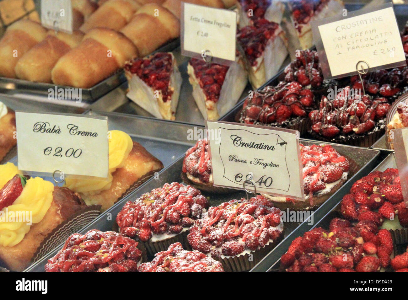 Crostatina crema e fragoline creme und erdbeeren italienische kuchen ...