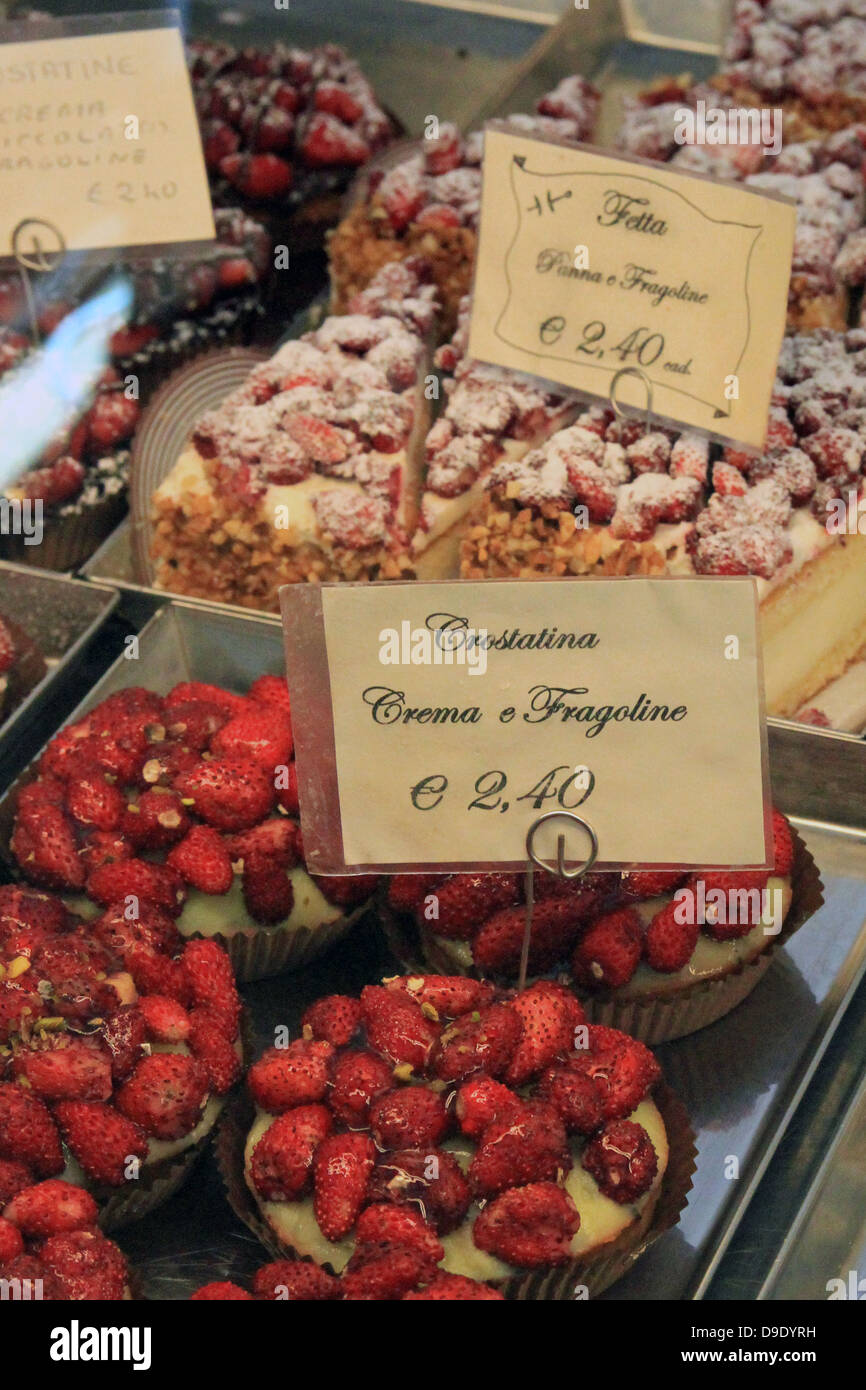 Crostatina crema e fragoline creme und erdbeeren italienische kuchen ...