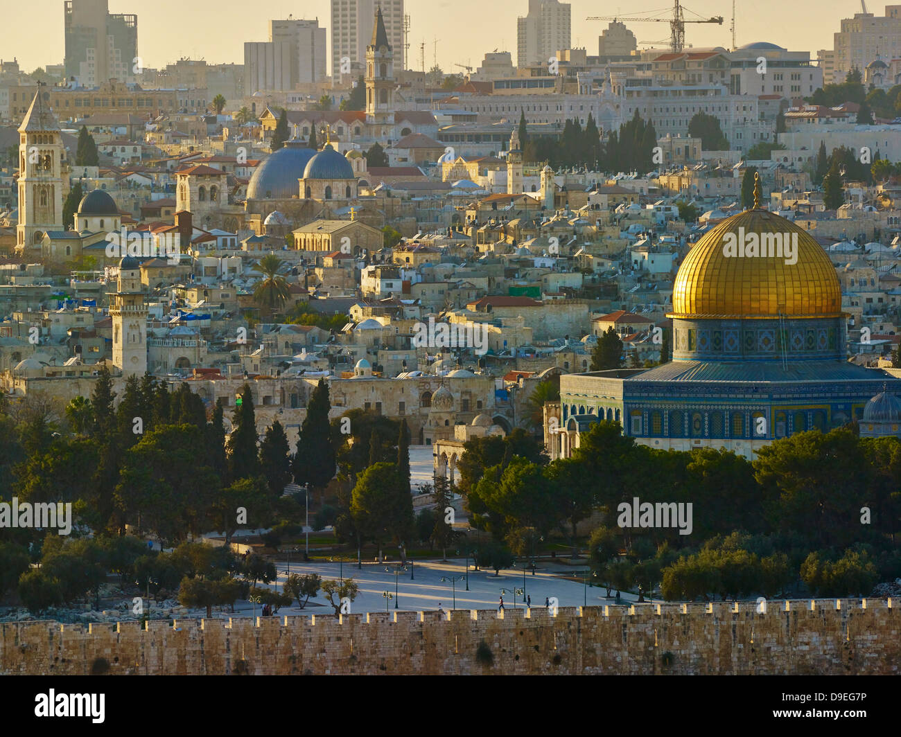 Blick vom Ölberg auf die Altstadt mit Felsendom, Jerusalem, Israel ...