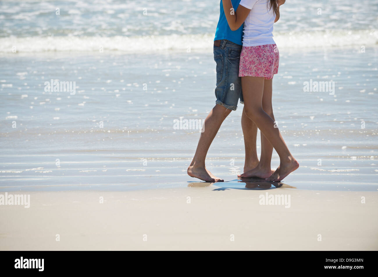 Romantik am strand -Fotos und -Bildmaterial in hoher Auflösung – Alamy