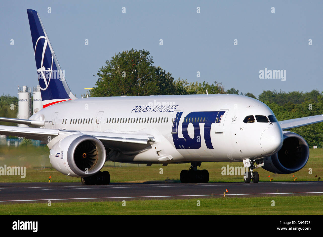 Boeing 787 Dreamliner von LOT Polish Airlines Stockfotografie - Alamy