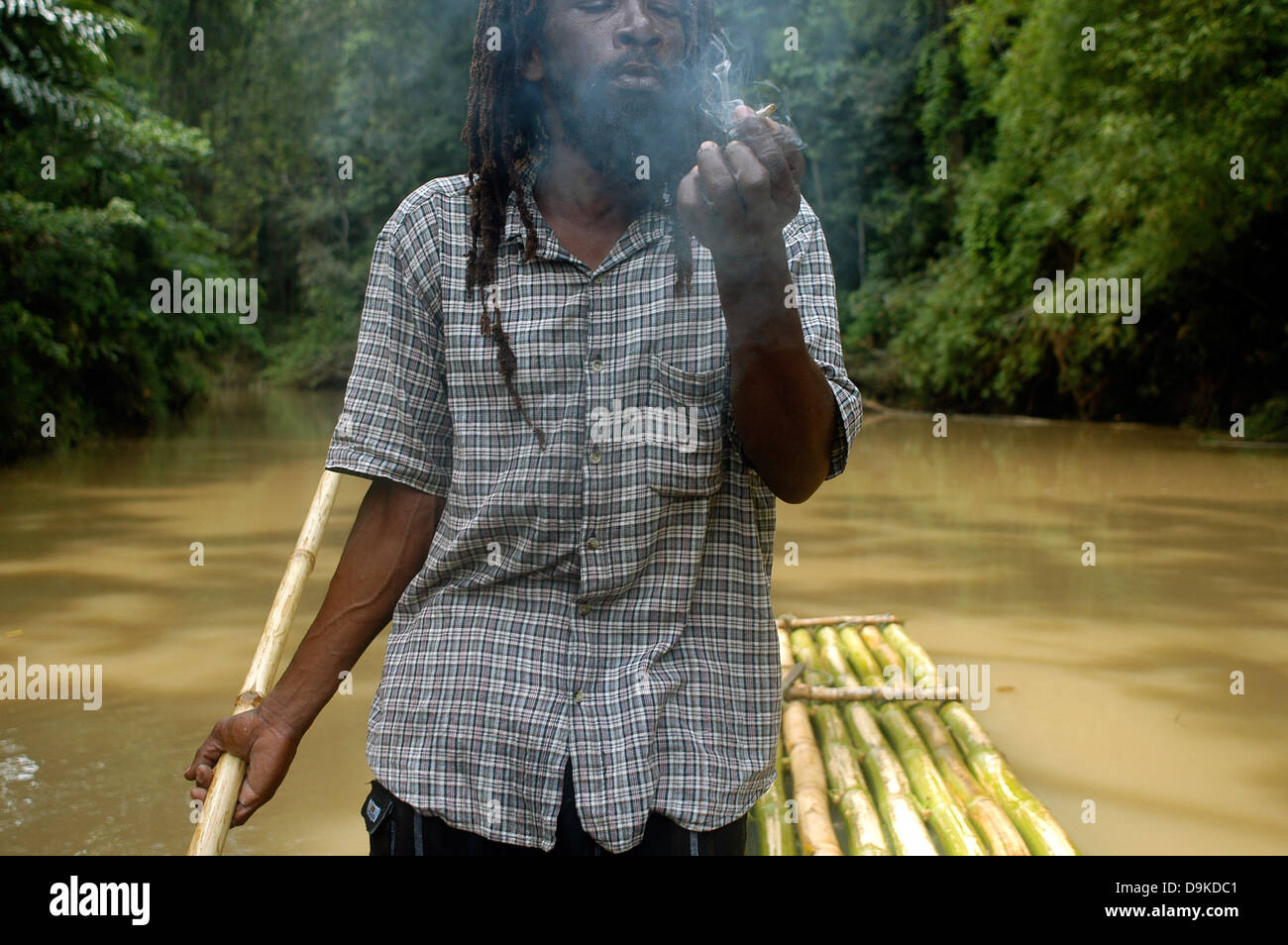 Marijuana joint jamaica -Fotos und -Bildmaterial in hoher Auflösung – Alamy