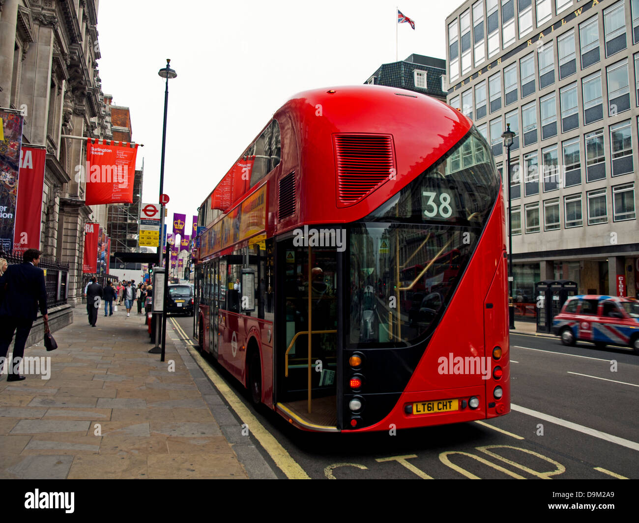 New routemaster london bus -Fotos und -Bildmaterial in hoher Auflösung ...