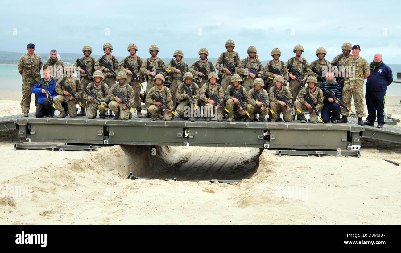 Engineer soldiers -Fotos und -Bildmaterial in hoher Auflösung – Alamy