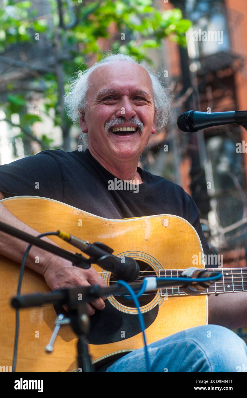 Christopher singer -Fotos und -Bildmaterial in hoher Auflösung – Alamy