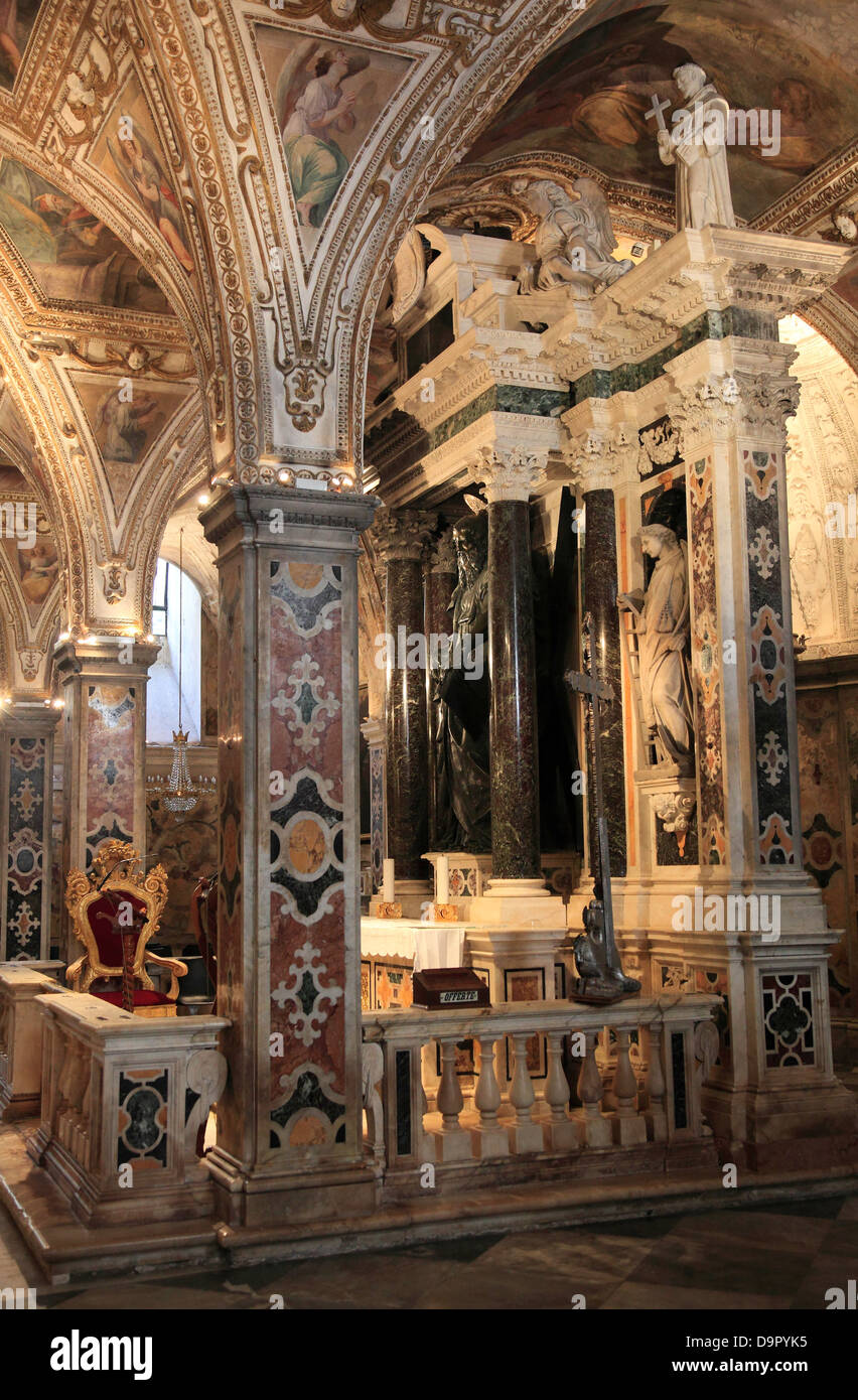 Krypta im Dom Cattedrale di Sant ' Andrea, Amalfi, Kampanien, Italien ...
