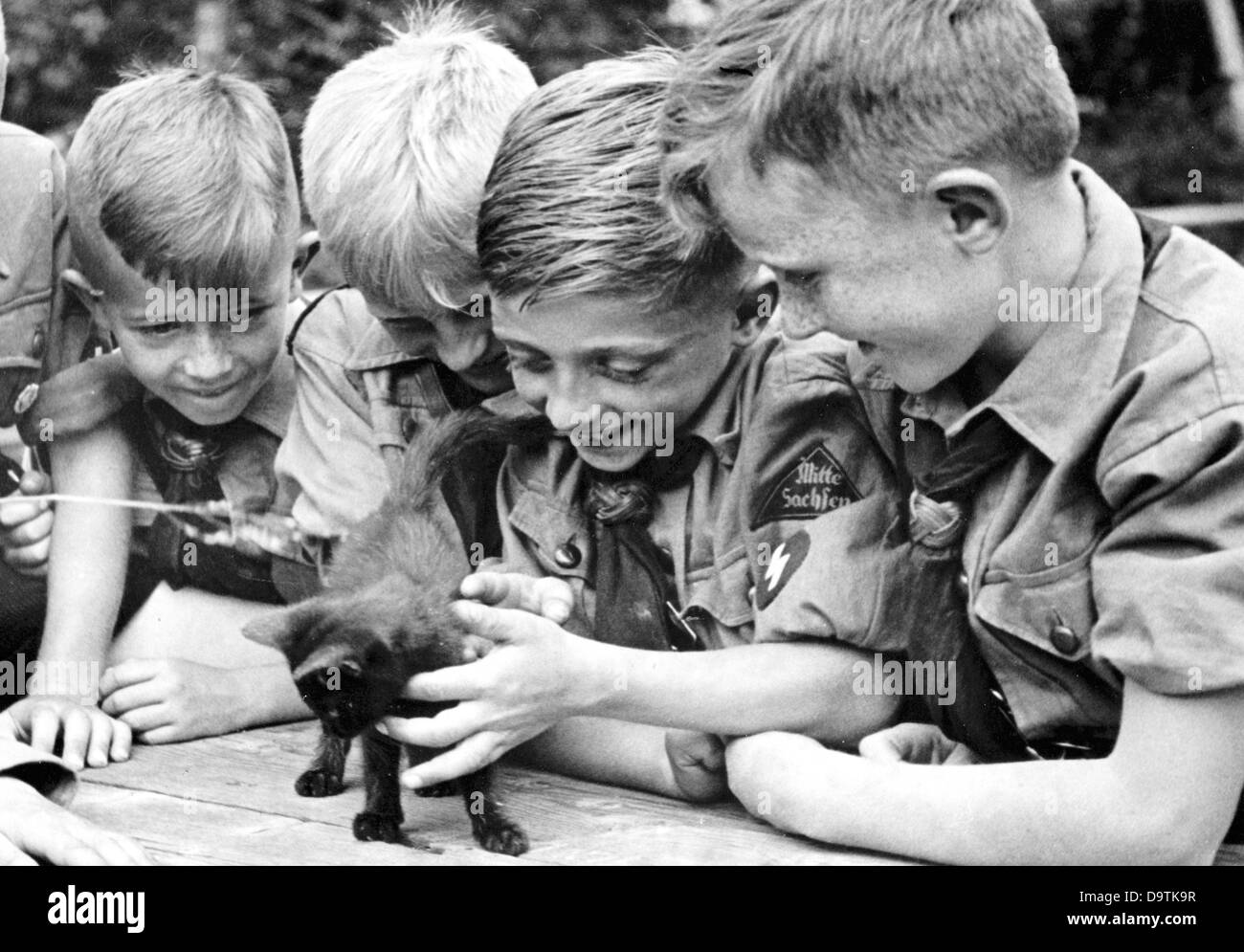 Nationalsozialismus hitlerjugend -Fotos und -Bildmaterial in hoher ...