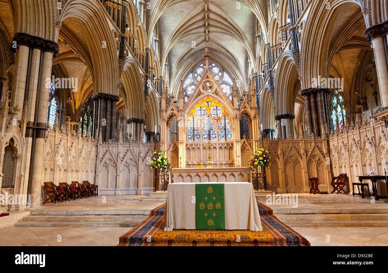 Gothic high altar -Fotos und -Bildmaterial in hoher Auflösung – Alamy