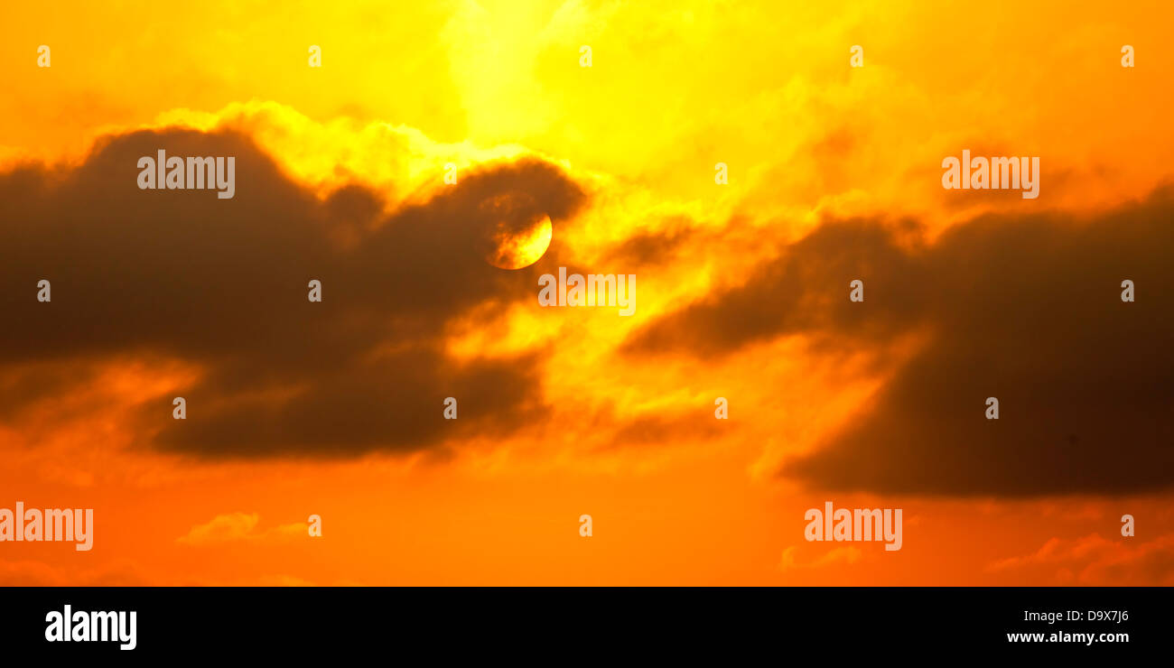 Prallen sonne -Fotos und -Bildmaterial in hoher Auflösung – Alamy