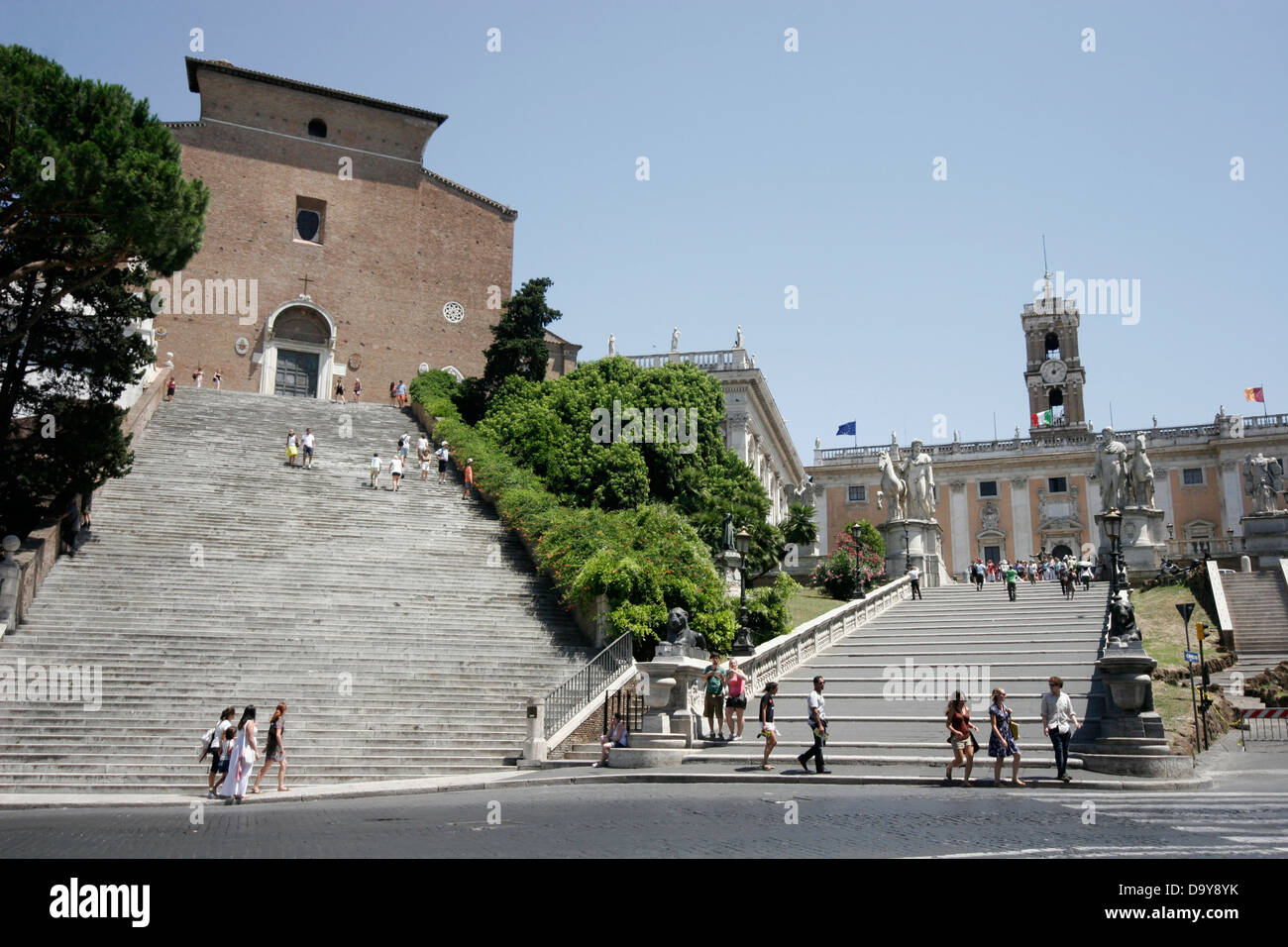 Treppe, die Kirche Santa Maria in Aracoeli (Chiesa di Santa Maria in ...