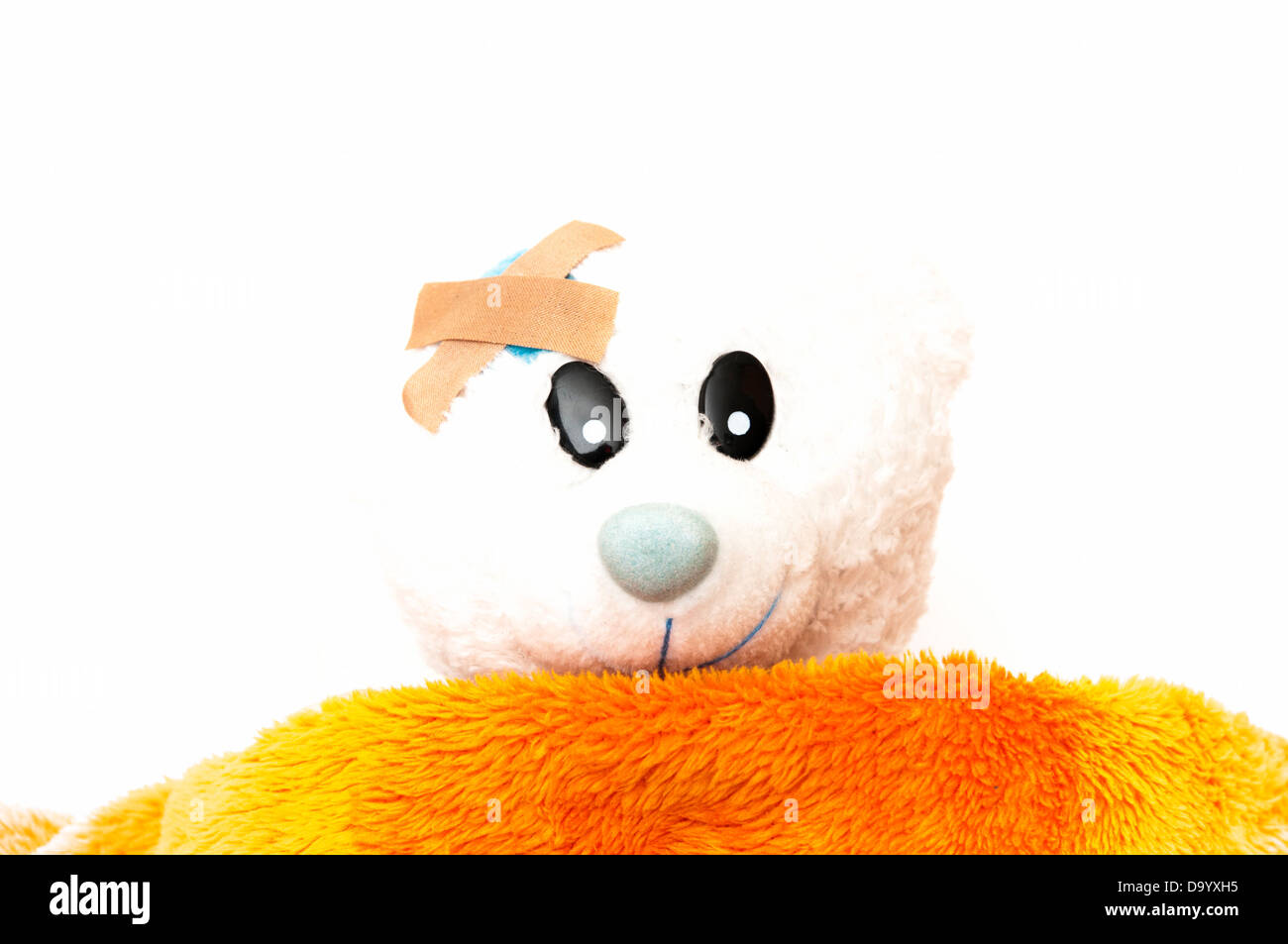 Teddy bear bandage -Fotos und -Bildmaterial in hoher Auflösung – Alamy