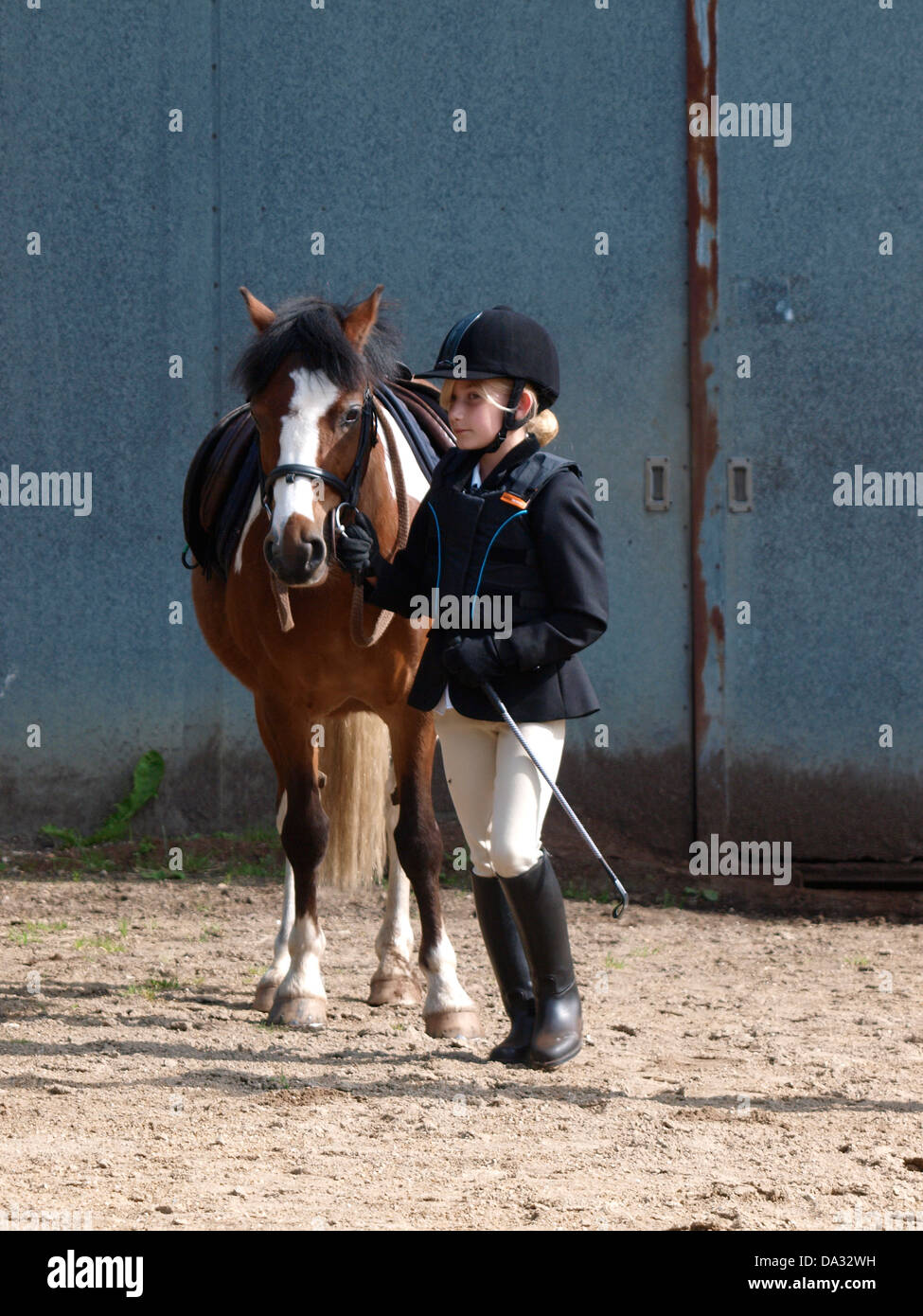 11 13 jahre mädchen -Fotos und -Bildmaterial in hoher Auflösung – Alamy