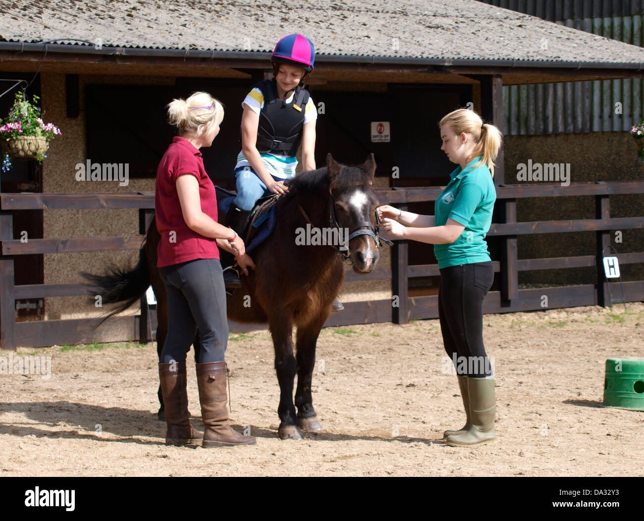 Lerne reiten zu lernen -Fotos und -Bildmaterial in hoher Auflösung – Alamy