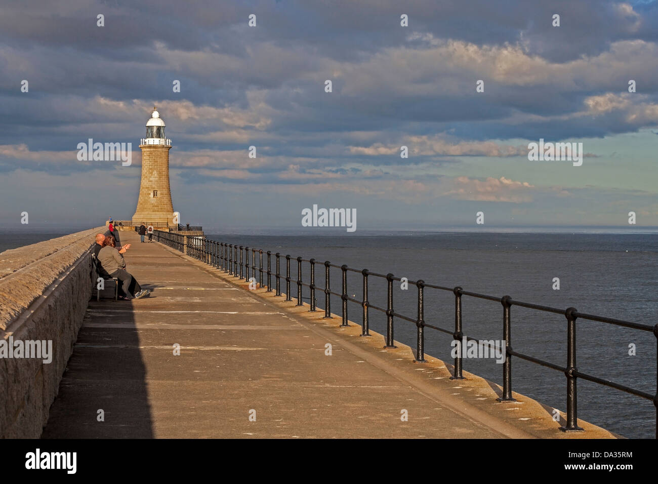Tyne pier leuchtturm -Fotos und -Bildmaterial in hoher Auflösung – Alamy