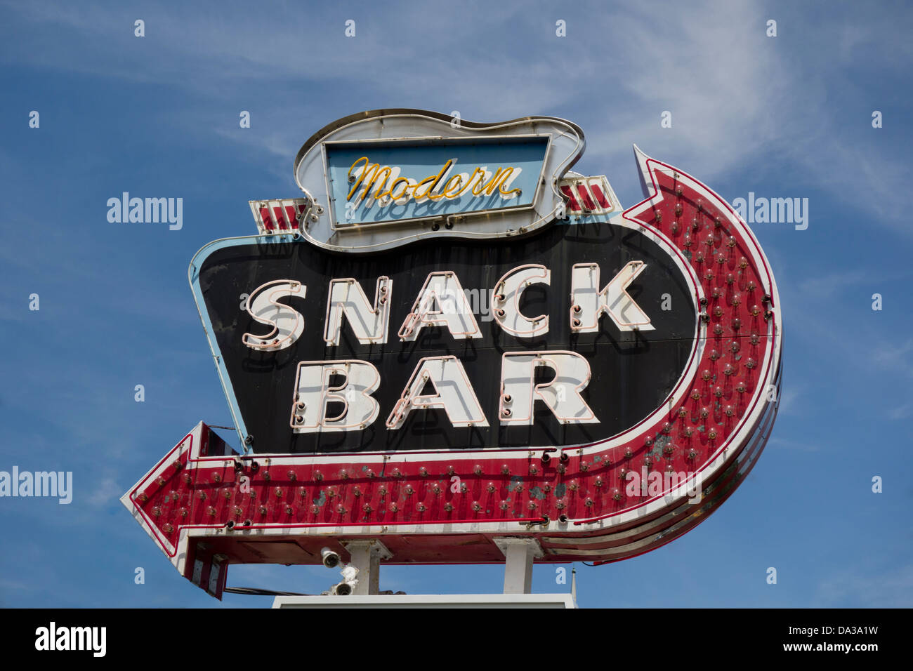 moderner Imbiss Retro-Schild Long Island Stockfotografie - Alamy