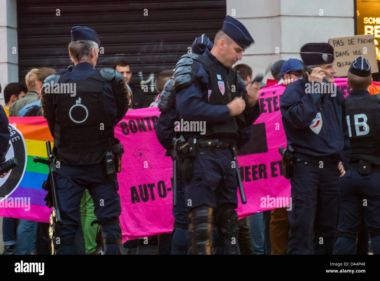 Demonstration homosexuell ehe polizei -Fotos und -Bildmaterial in hoher ...