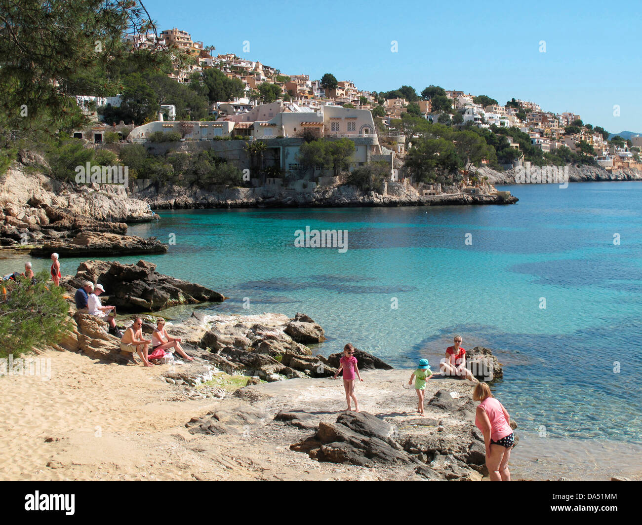 Strand in der Bucht von Santa Ponca, Cala Fornells, Peguera, Calvia ...