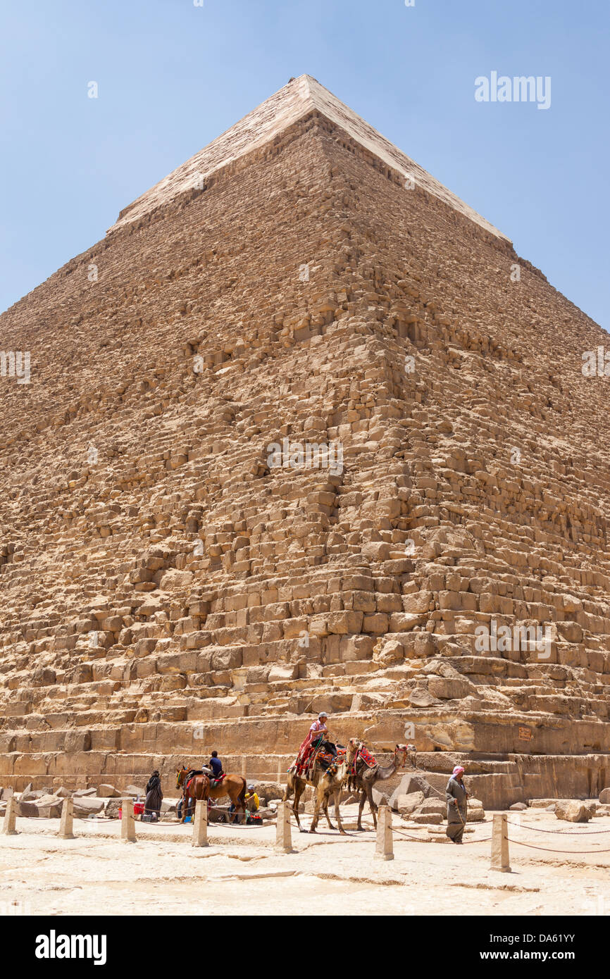 Egypt pyramid construction -Fotos und -Bildmaterial in hoher Auflösung ...
