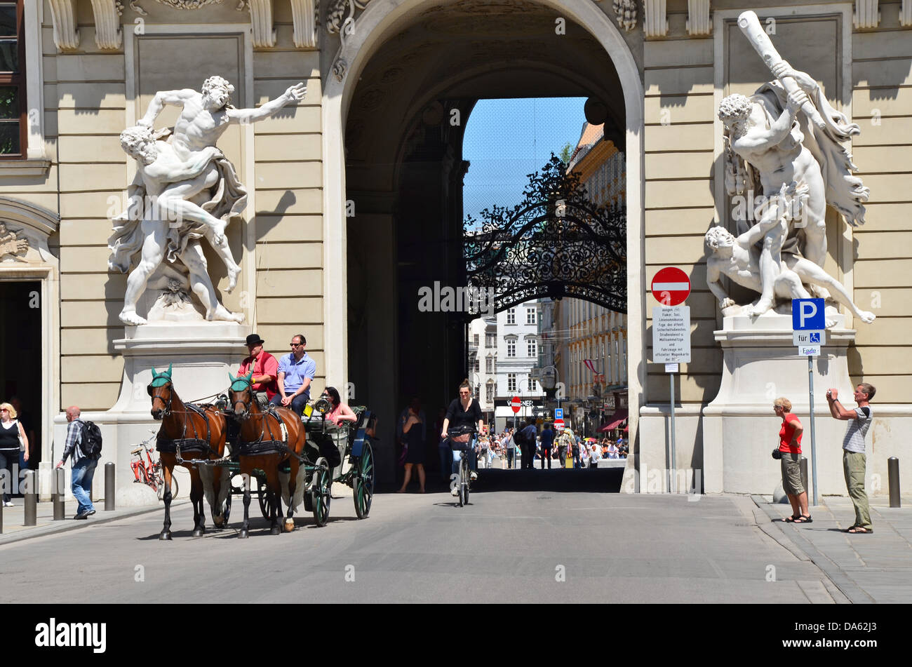 Fiaker Mit Hofburg Stockfotos und -bilder Kaufen - Alamy