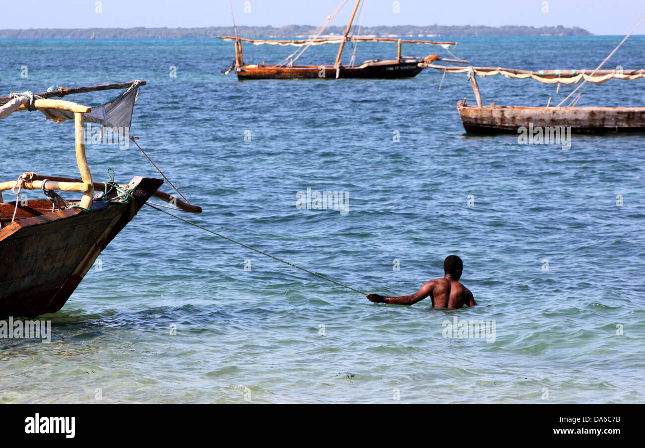 Dhow traditionelles sansibar boot -Fotos und -Bildmaterial in hoher ...