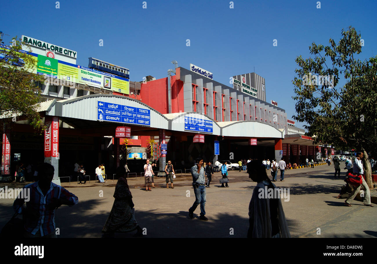 Bengaluru station -Fotos und -Bildmaterial in hoher Auflösung – Alamy