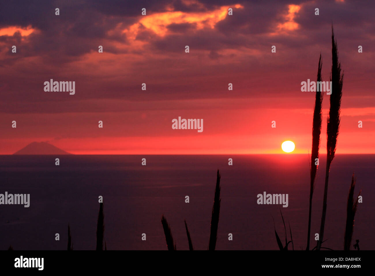Vulcano eruzione -Fotos und -Bildmaterial in hoher Auflösung – Alamy