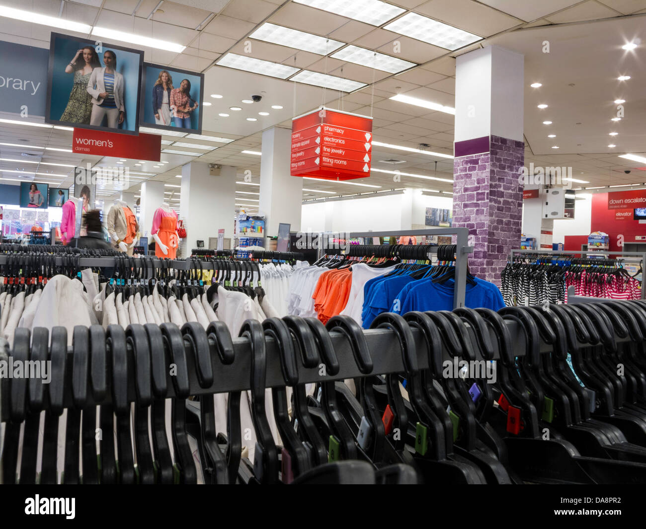 Amerikanischer discounter -Fotos und -Bildmaterial in hoher Auflösung ...