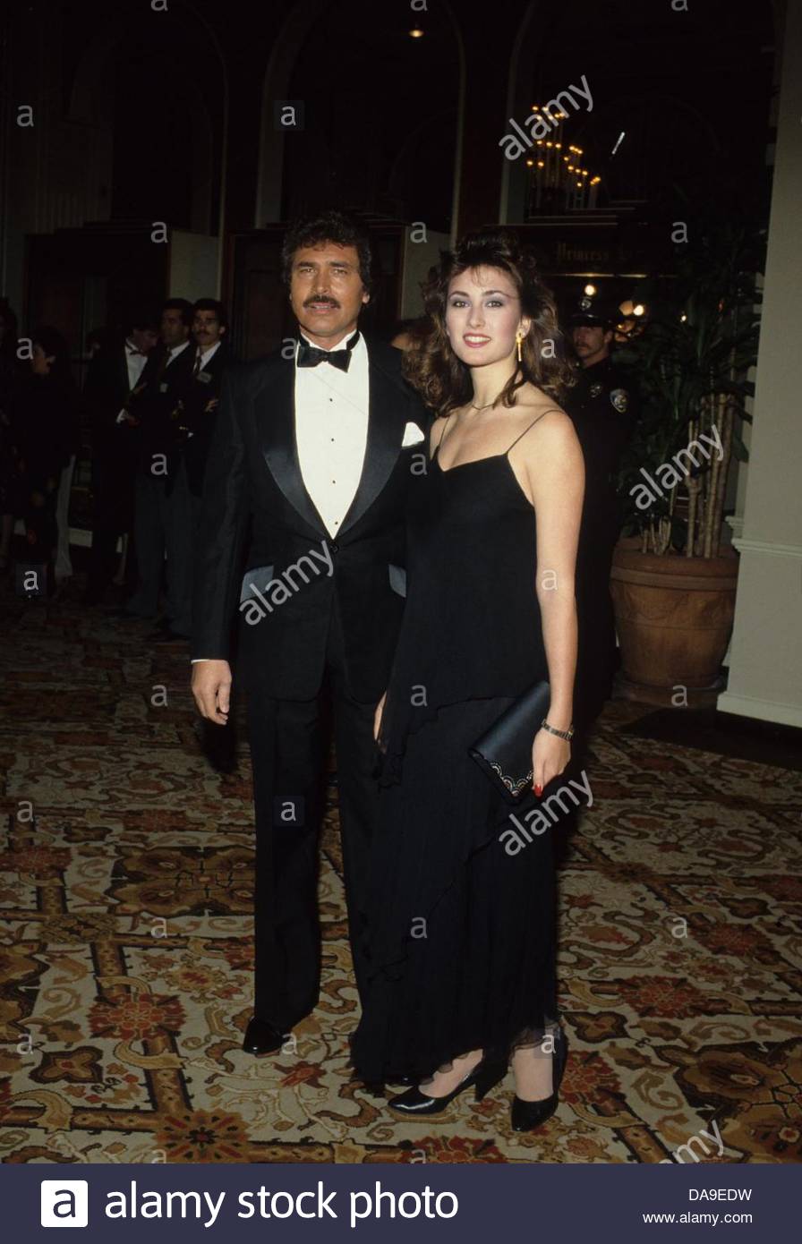 Engelbert Humperdinck And Daughter Stockfotos und -bilder Kaufen - Alamy