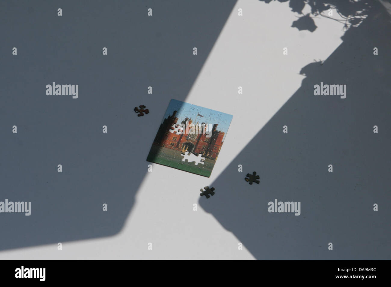 Spitze des eisbergs caroline tait -Fotos und -Bildmaterial in hoher ...