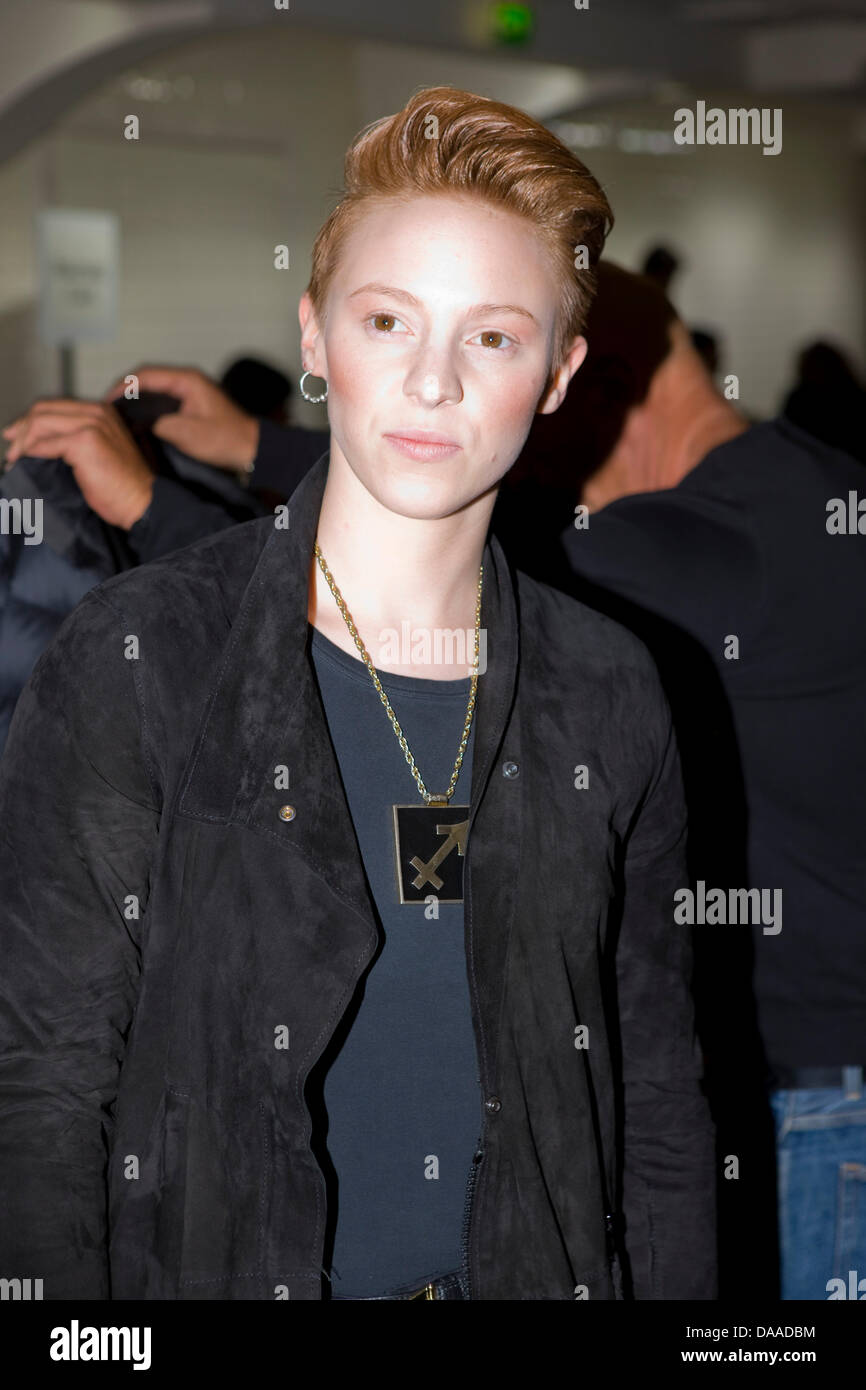 Britische Sängerin Eleanor "Elly" Jackson alias La Roux nimmt die ...