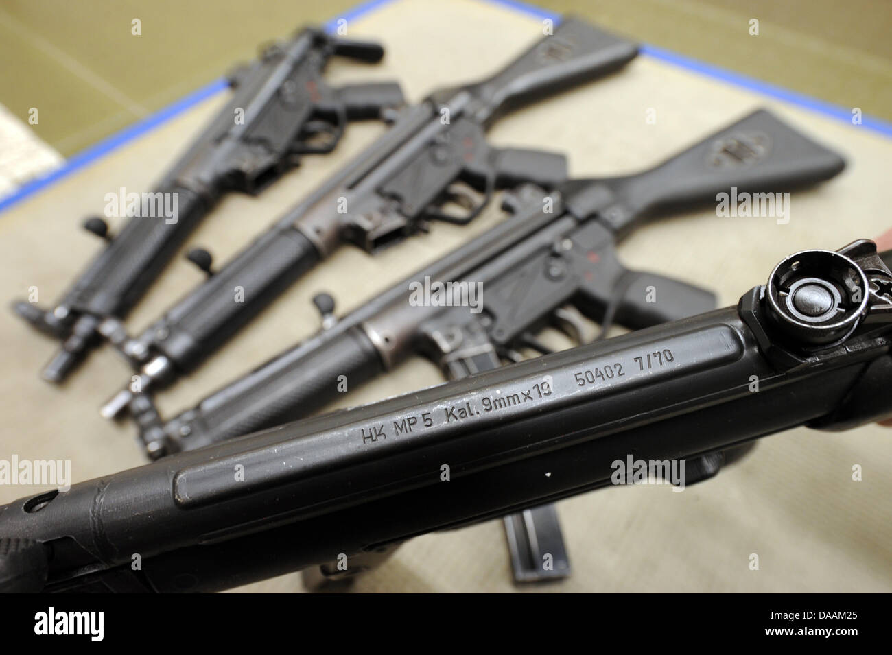 German gun manufacturer -Fotos und -Bildmaterial in hoher Auflösung – Alamy