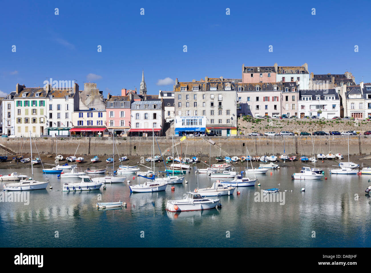 France Finistere Fishing Harbour Douarnenez Stockfotos und -bilder ...