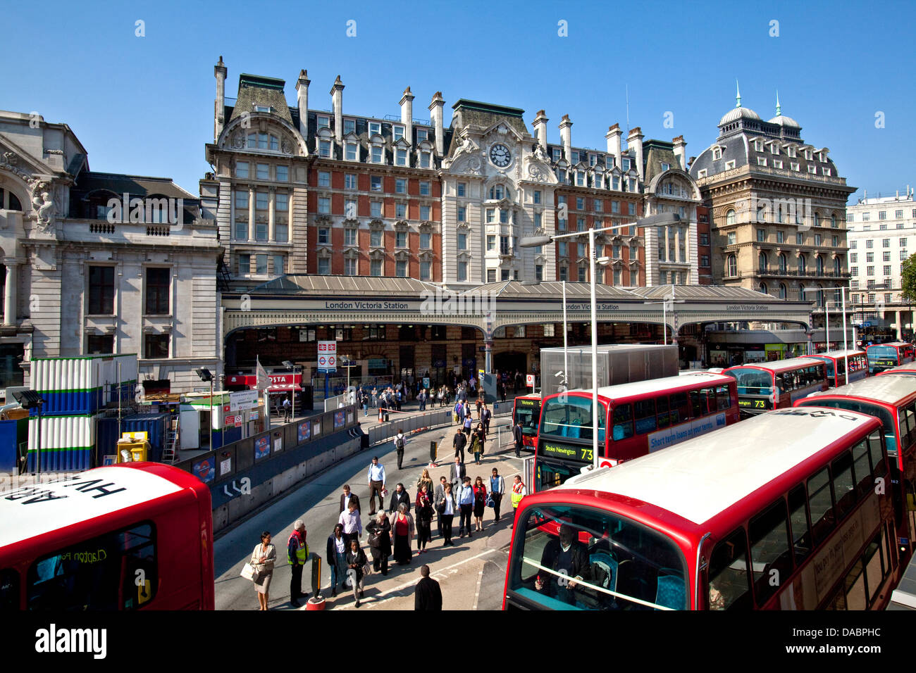 Victoria bus station london -Fotos und -Bildmaterial in hoher Auflösung ...