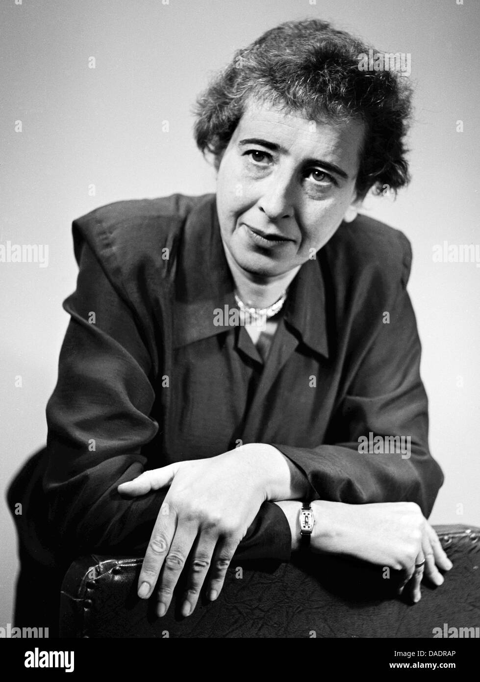 Hannah Arendt im Jahr 1949. Porträt von Fotograf Fred Stein (1909 ...