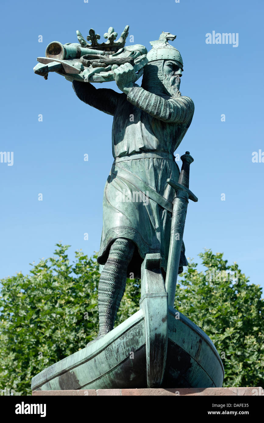 Deutschland, Rheinland-Pfalz, Worms, Statue von Hagen-Denkmal ...