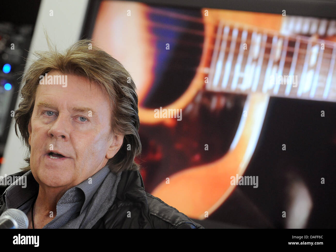 Howard carpendale berlin -Fotos und -Bildmaterial in hoher Auflösung ...