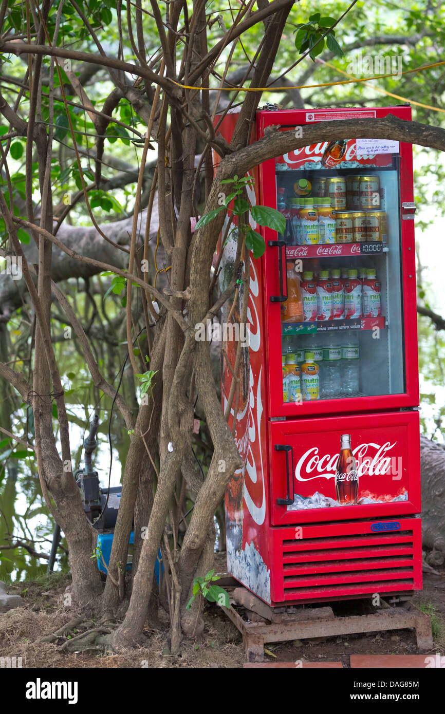 Coca cola automat -Fotos und -Bildmaterial in hoher Auflösung – Alamy
