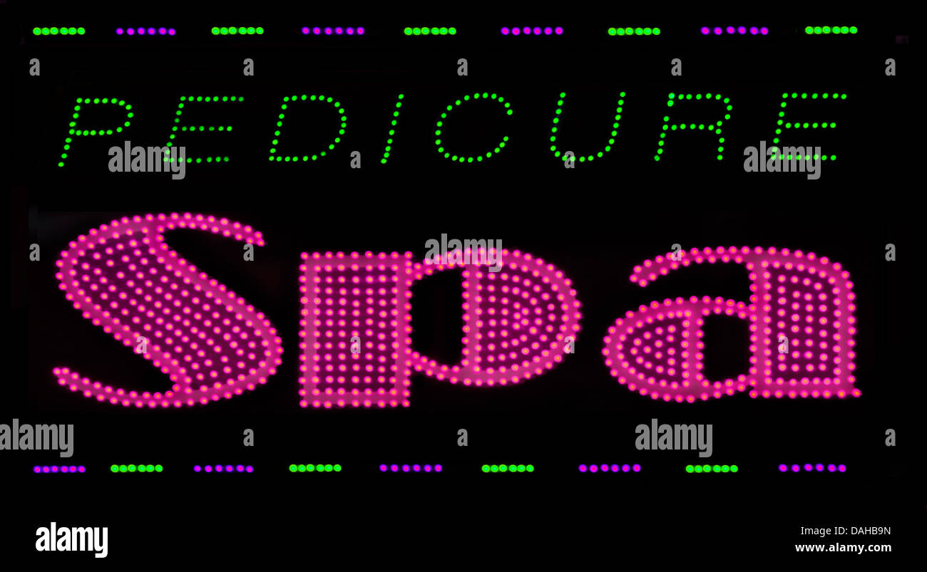 Spa schild -Fotos und -Bildmaterial in hoher Auflösung – Alamy