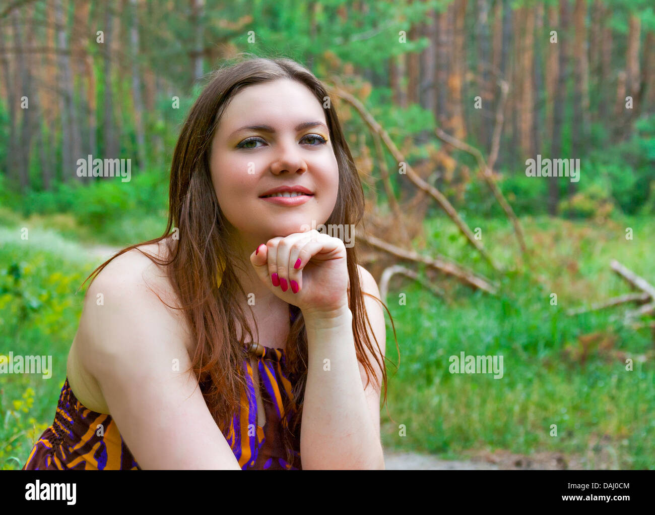 Schöne junge frauen sommer -Fotos und -Bildmaterial in hoher Auflösung ...