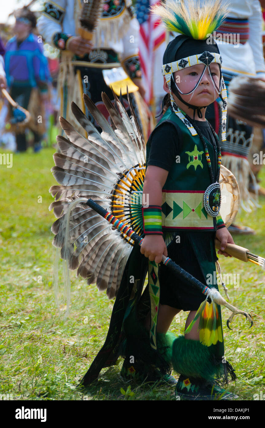 Indianer in st lawrence river -Fotos und -Bildmaterial in hoher ...