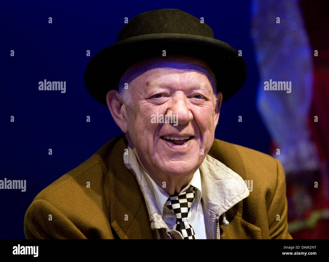 Circus performance clown popov -Fotos und -Bildmaterial in hoher ...