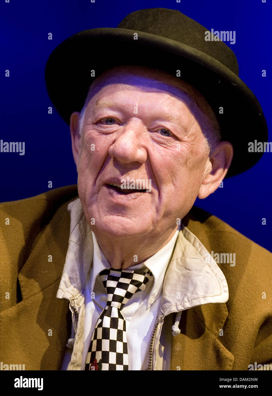 Russian circus clown oleg popov -Fotos und -Bildmaterial in hoher ...