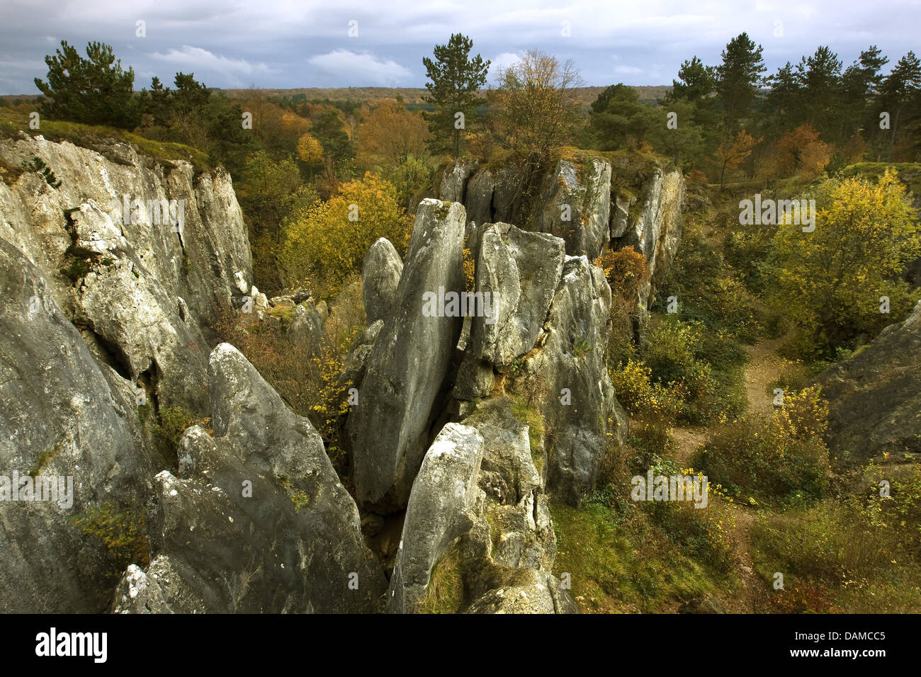 Karst doline -Fotos und -Bildmaterial in hoher Auflösung – Alamy