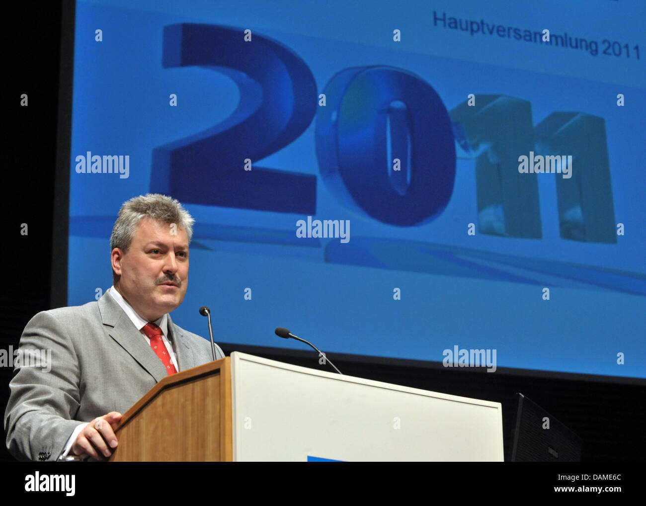 Der Head of the Board bei Technologieunternehmen Jenoptik, Michael ...