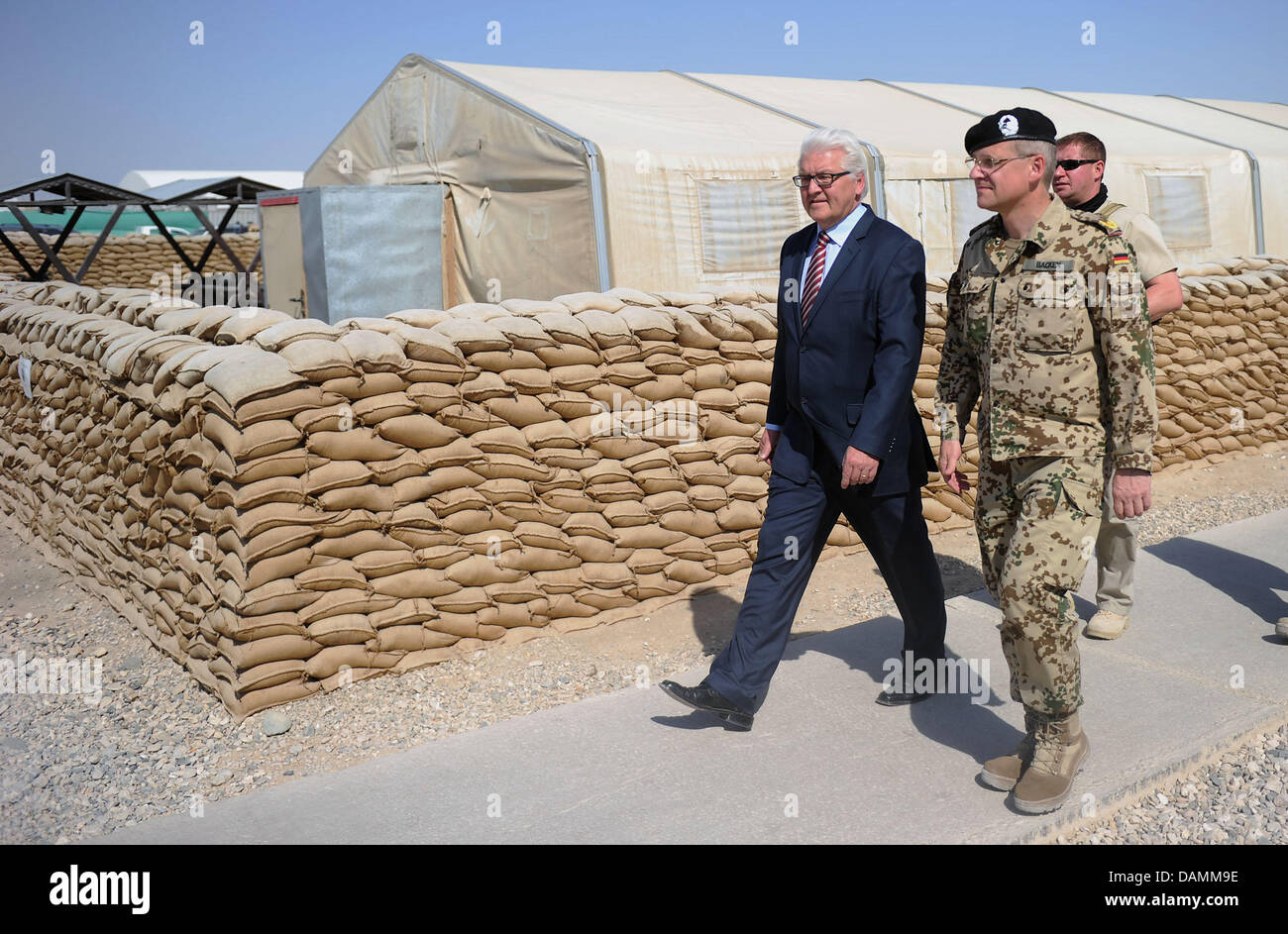 Afghanistan camp marmal in mazar i sharif -Fotos und -Bildmaterial in ...