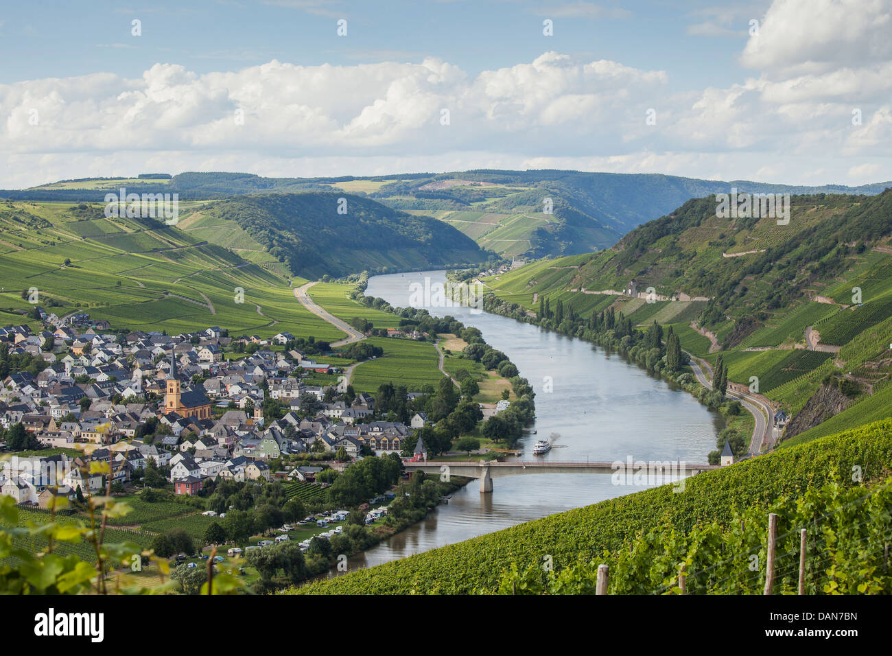 Mosel valley -Fotos und -Bildmaterial in hoher Auflösung – Alamy