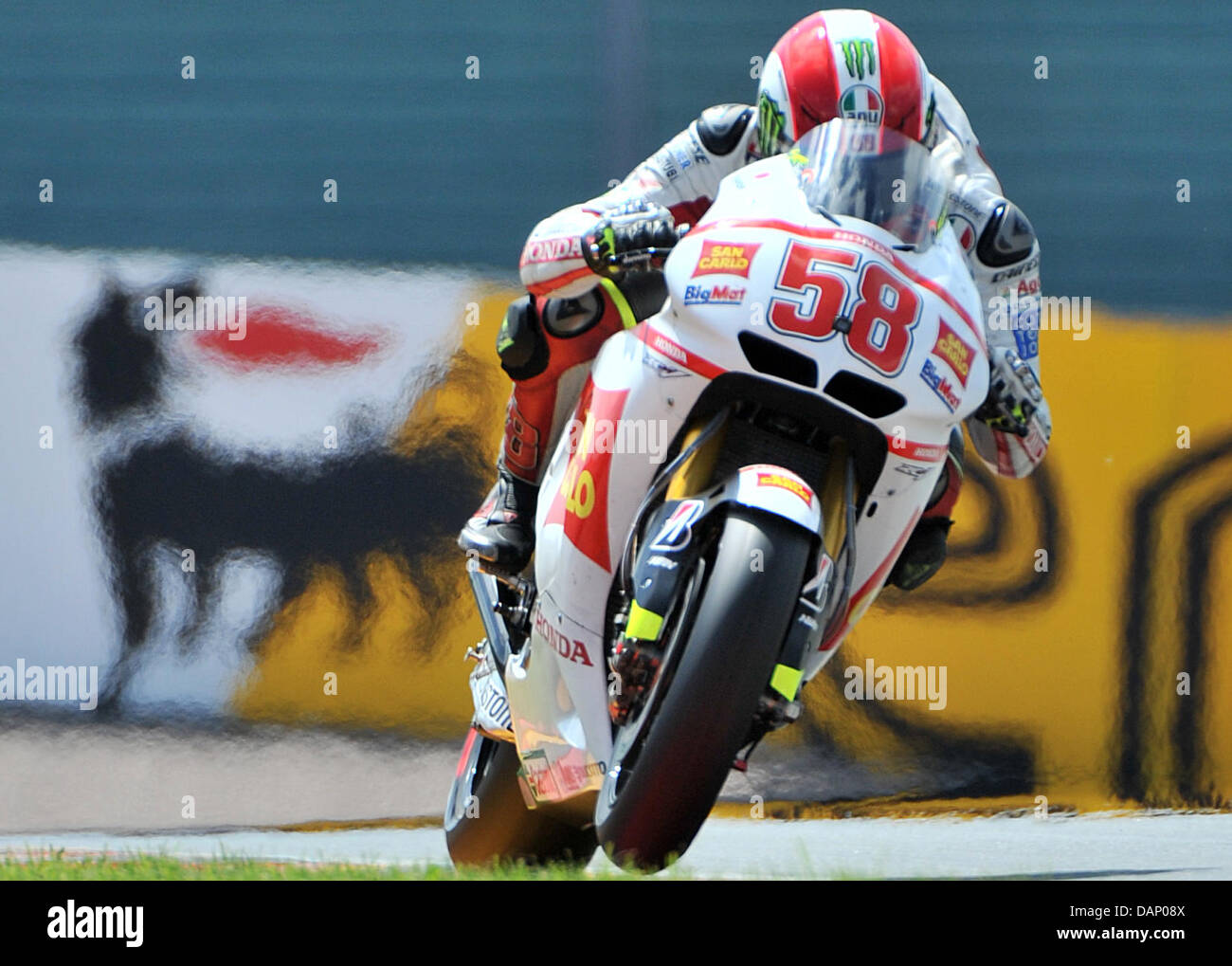 Marco simoncelli schaltung -Fotos und -Bildmaterial in hoher Auflösung ...